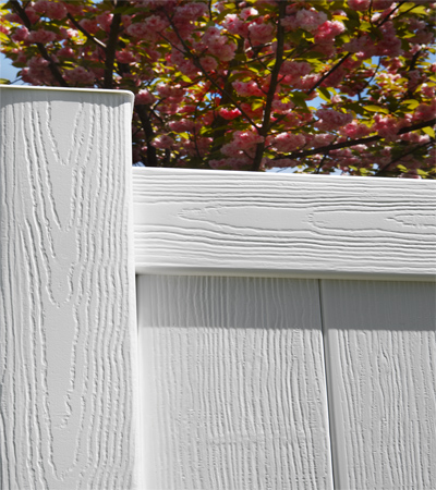 Colonial White Chesterfield CertaGrain Vinyl Fence